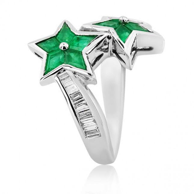 White Gold Star Ring With Emeralds And Diamonds